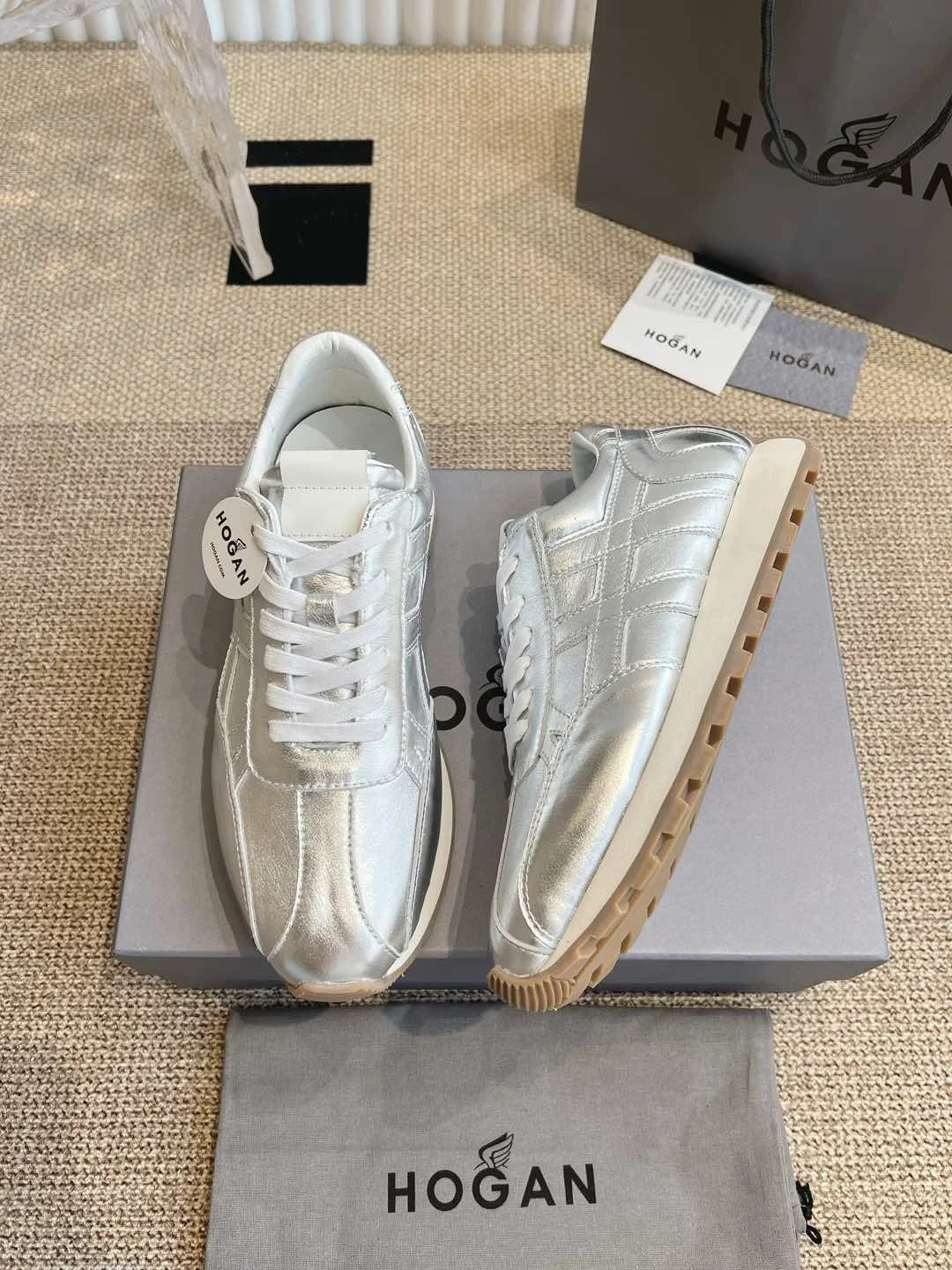 Exact replica Hogan Shoes