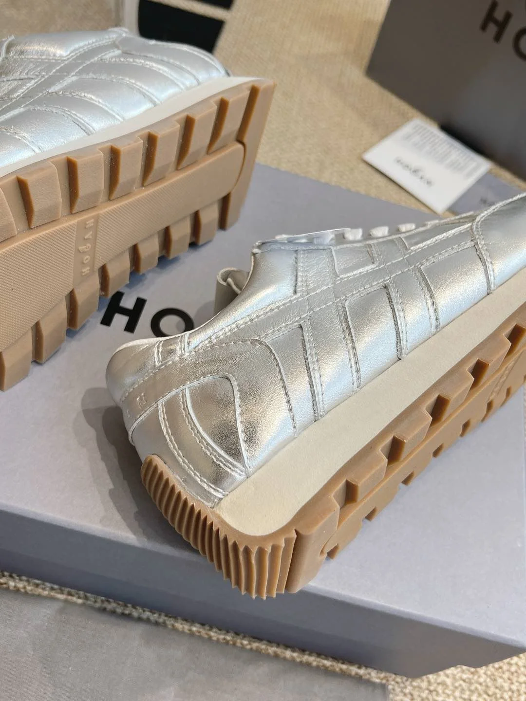 Exact replica Hogan Shoes