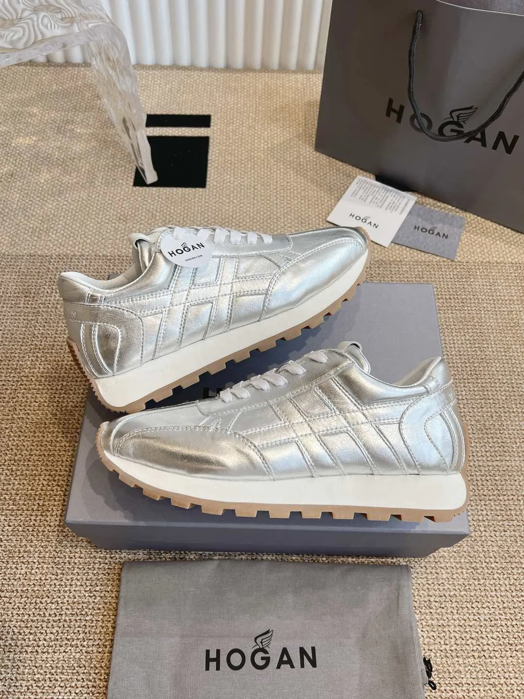 Exact replica Hogan Shoes
