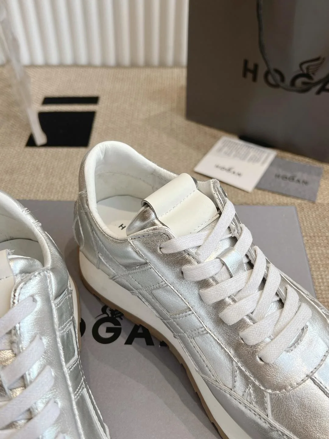 Exact replica Hogan Shoes