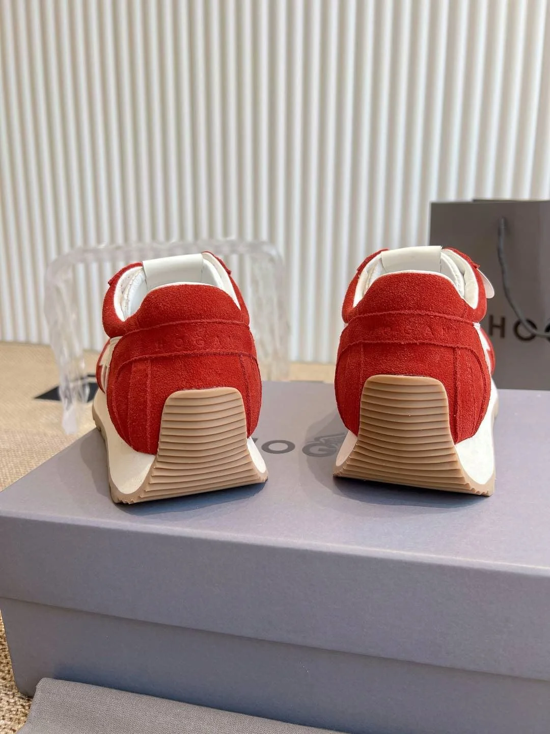Accurate model Hogan Shoes