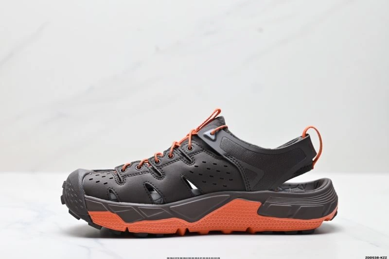 Accurate model Hoka Sandals