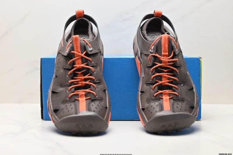 Accurate model Hoka Sandals
