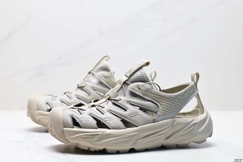 Top mirror Hoka Sandals