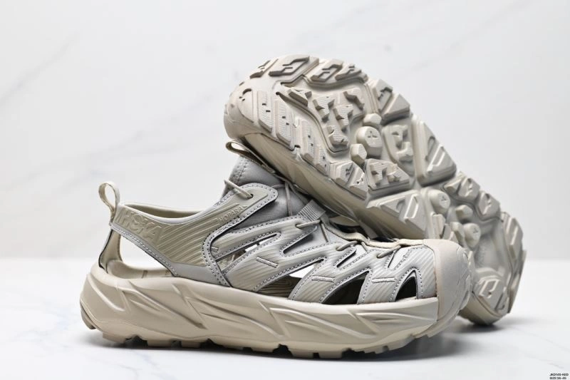 Top mirror Hoka Sandals