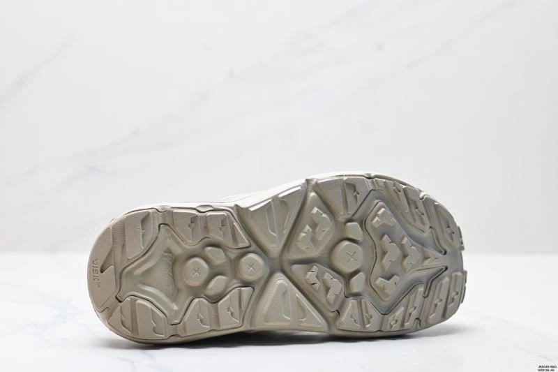 Top mirror Hoka Sandals