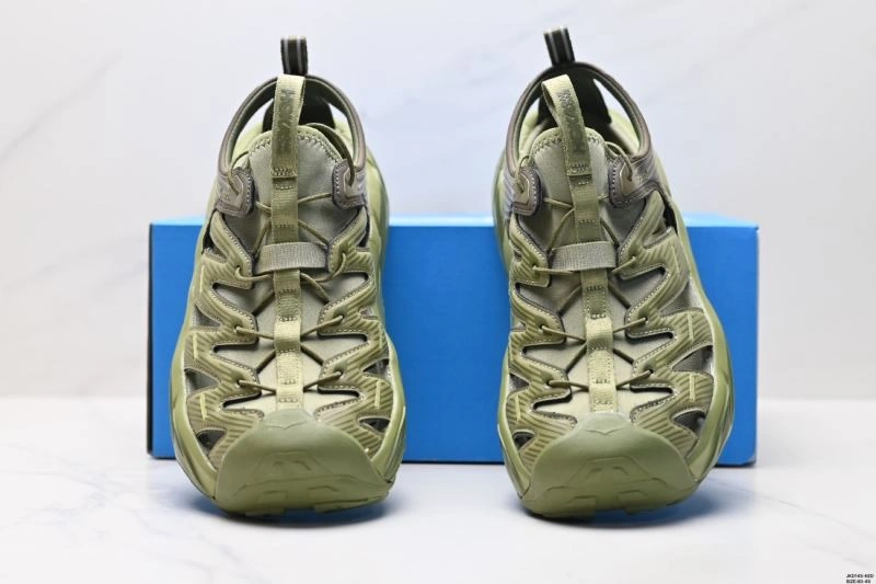 Accurate model Hoka Sandals