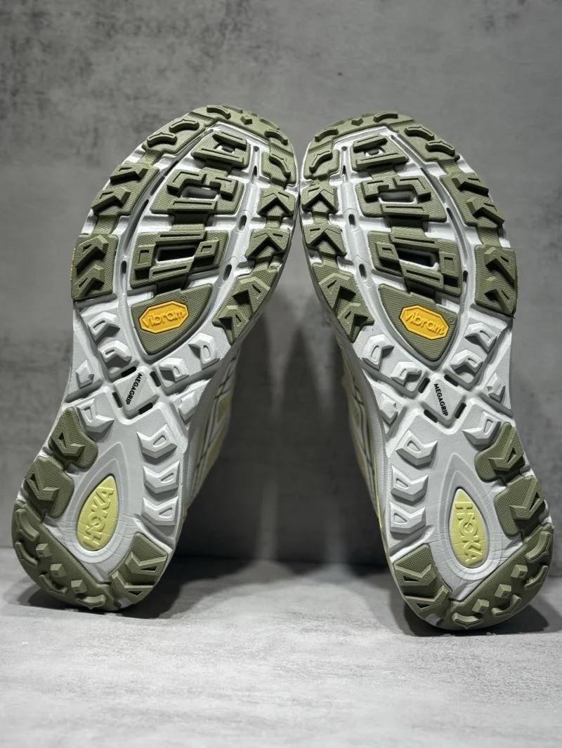 Top mirror Hoka Shoes