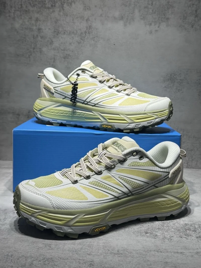Top mirror Hoka Shoes
