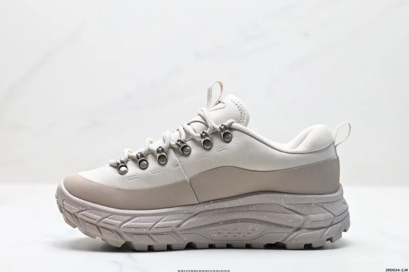 Low-cost Hoka Shoes