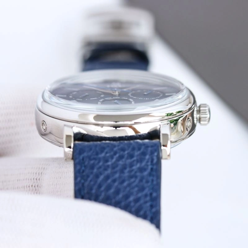 Top mirror IWC Watches