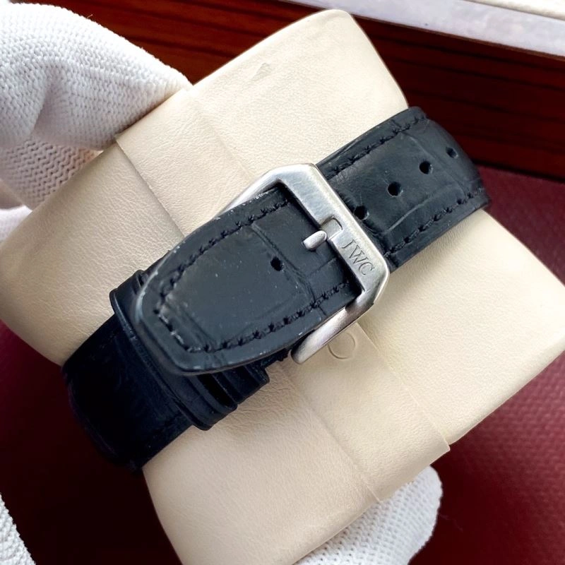 Top mirror IWC Watches