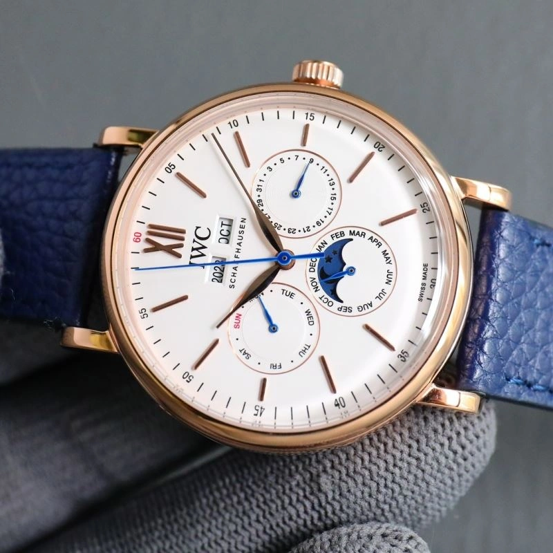 Top mirror IWC Watches