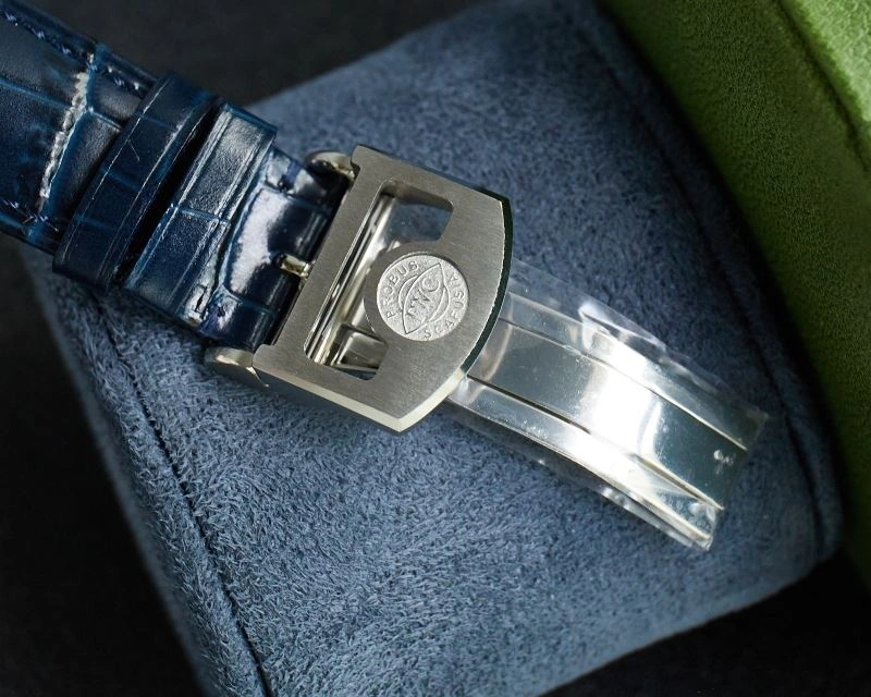 Brand-authenticated IWC Watches