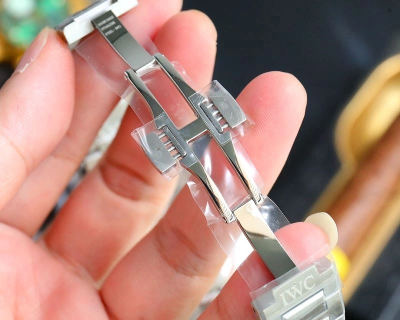 Top mirror IWC Watches