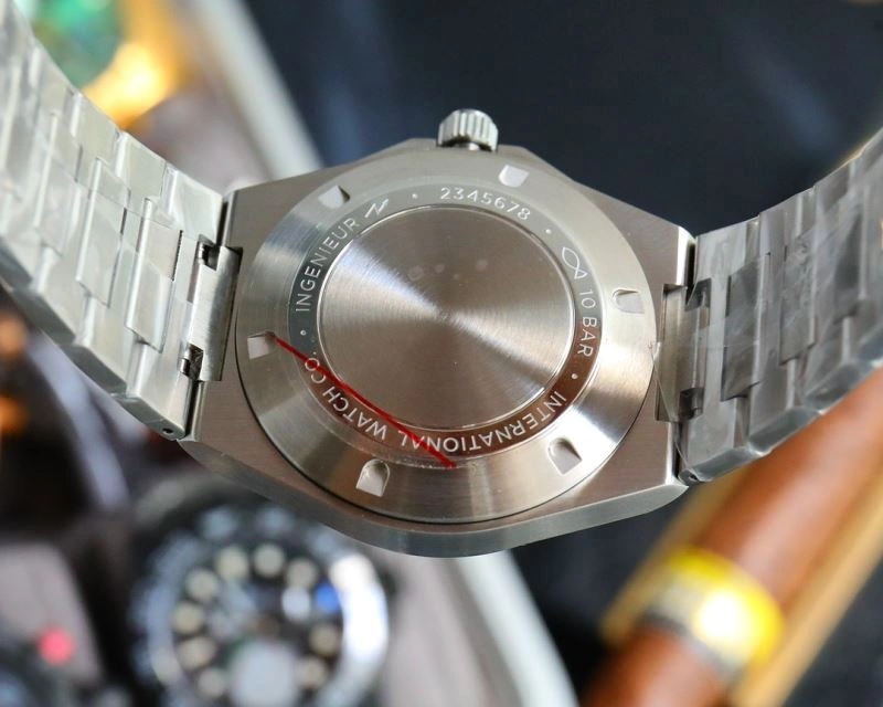 Top mirror IWC Watches