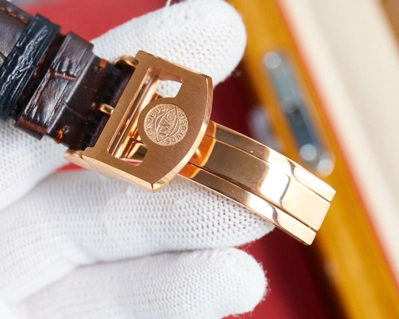 Low-cost IWC Watches