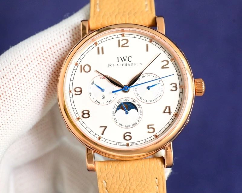 Top mirror IWC Watches