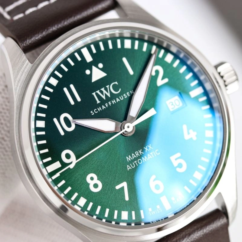 Top mirror IWC Watches