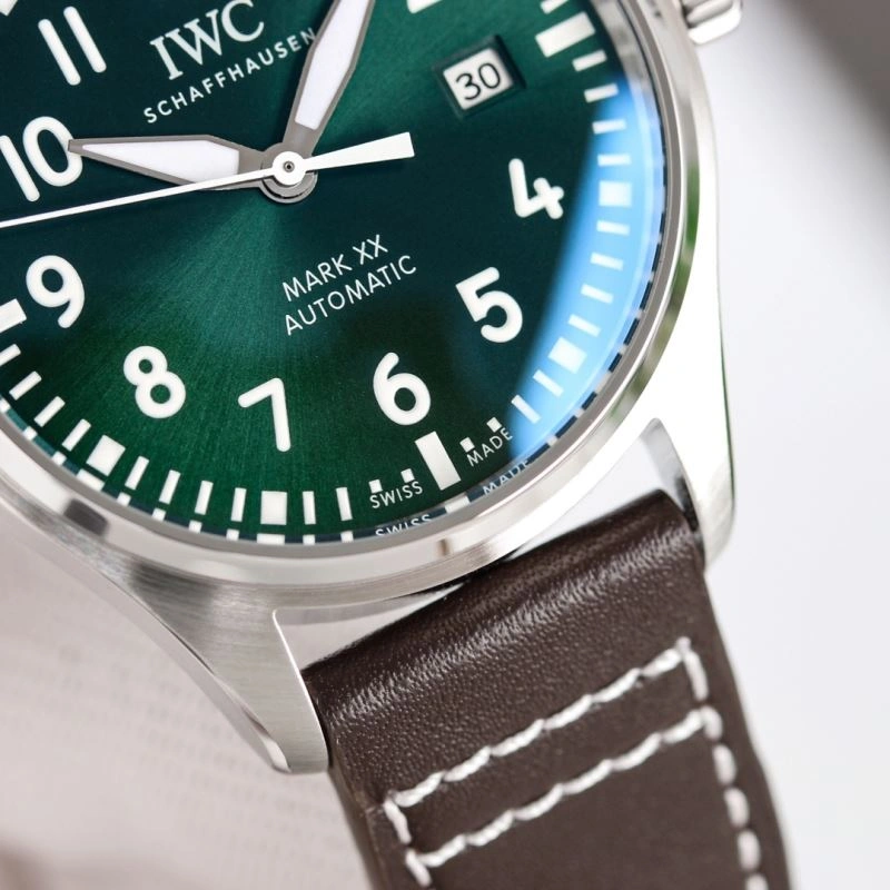 Top mirror IWC Watches