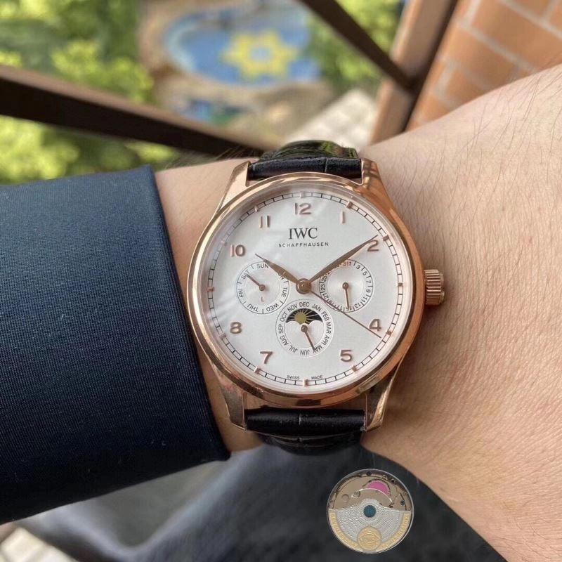 Low-cost IWC Watches