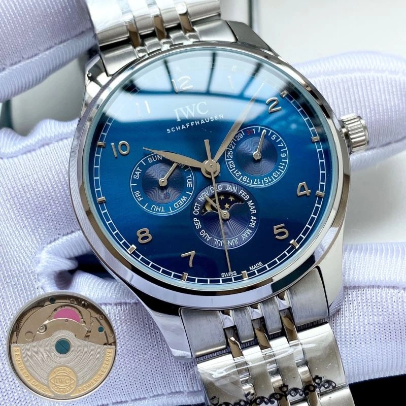 Top mirror IWC Watches