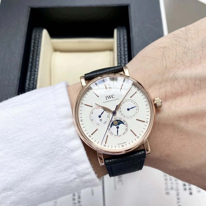 Low-cost IWC Watches