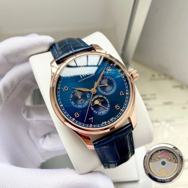 Top mirror IWC Watches