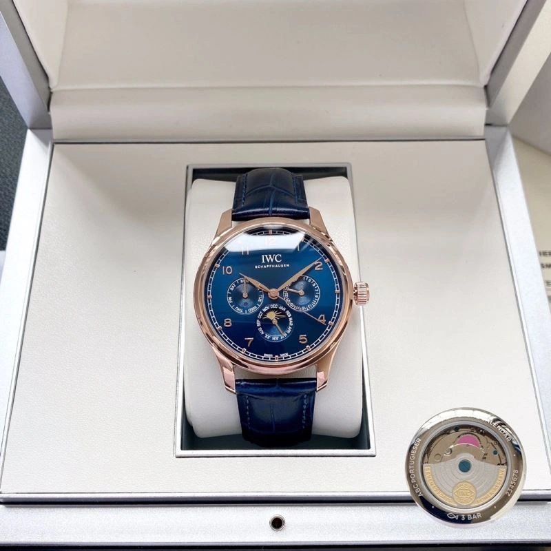 Top mirror IWC Watches