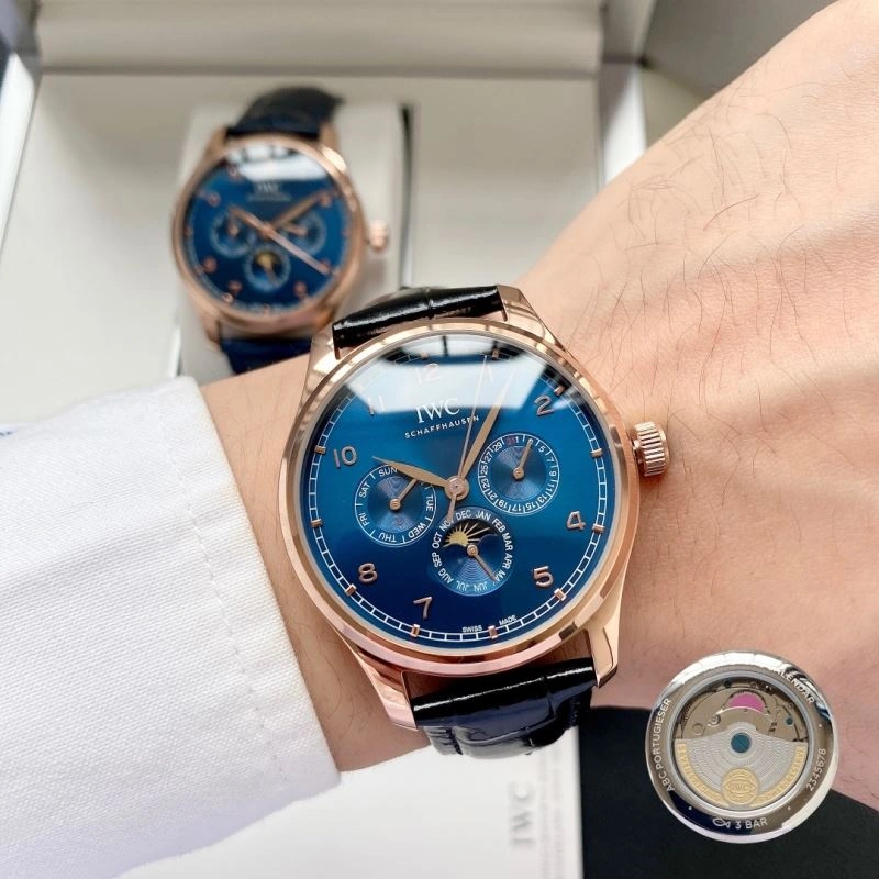 Top mirror IWC Watches