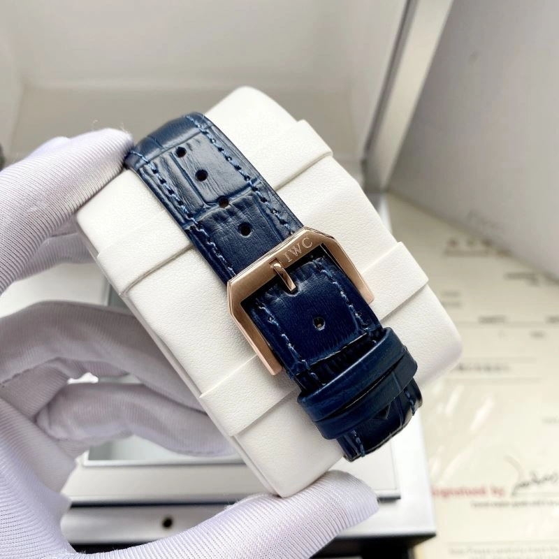 Top mirror IWC Watches