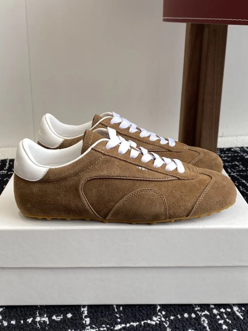 Discounted Immi Shoes