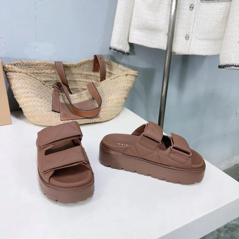 Low-cost Inuikii Sandals