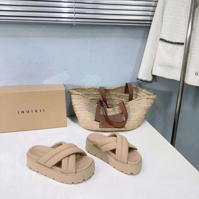Inuikii Sandals