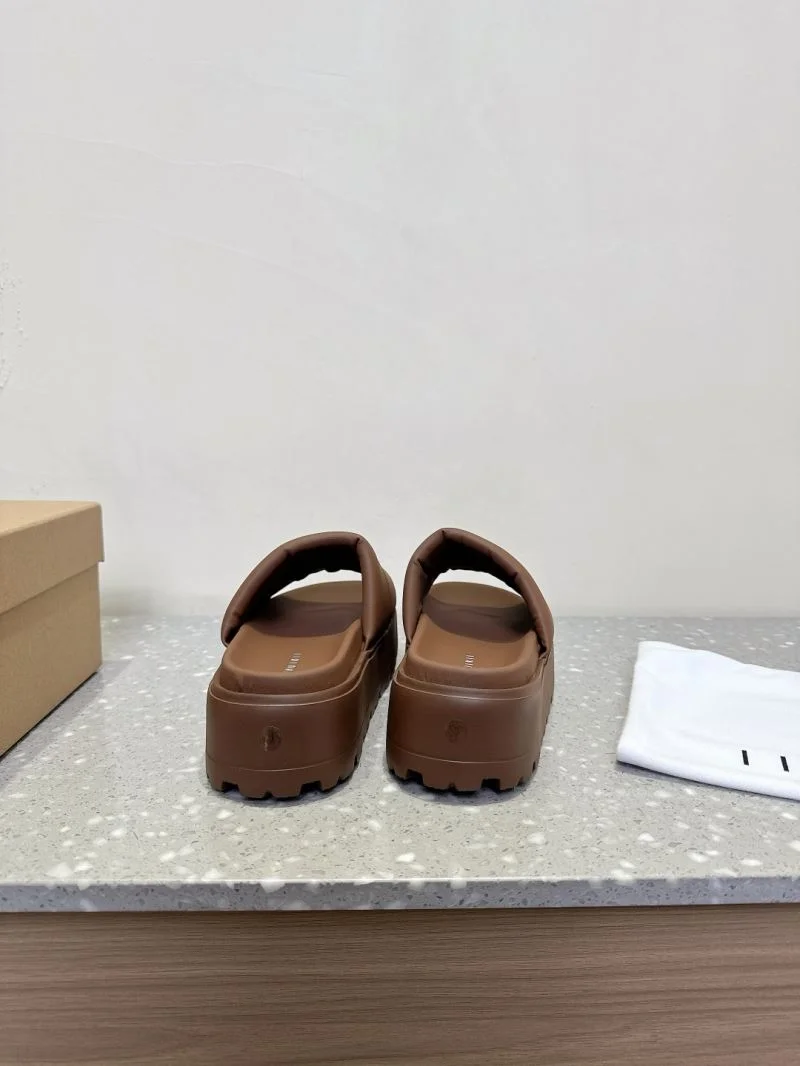 Cut-rate Inuikii Sandals