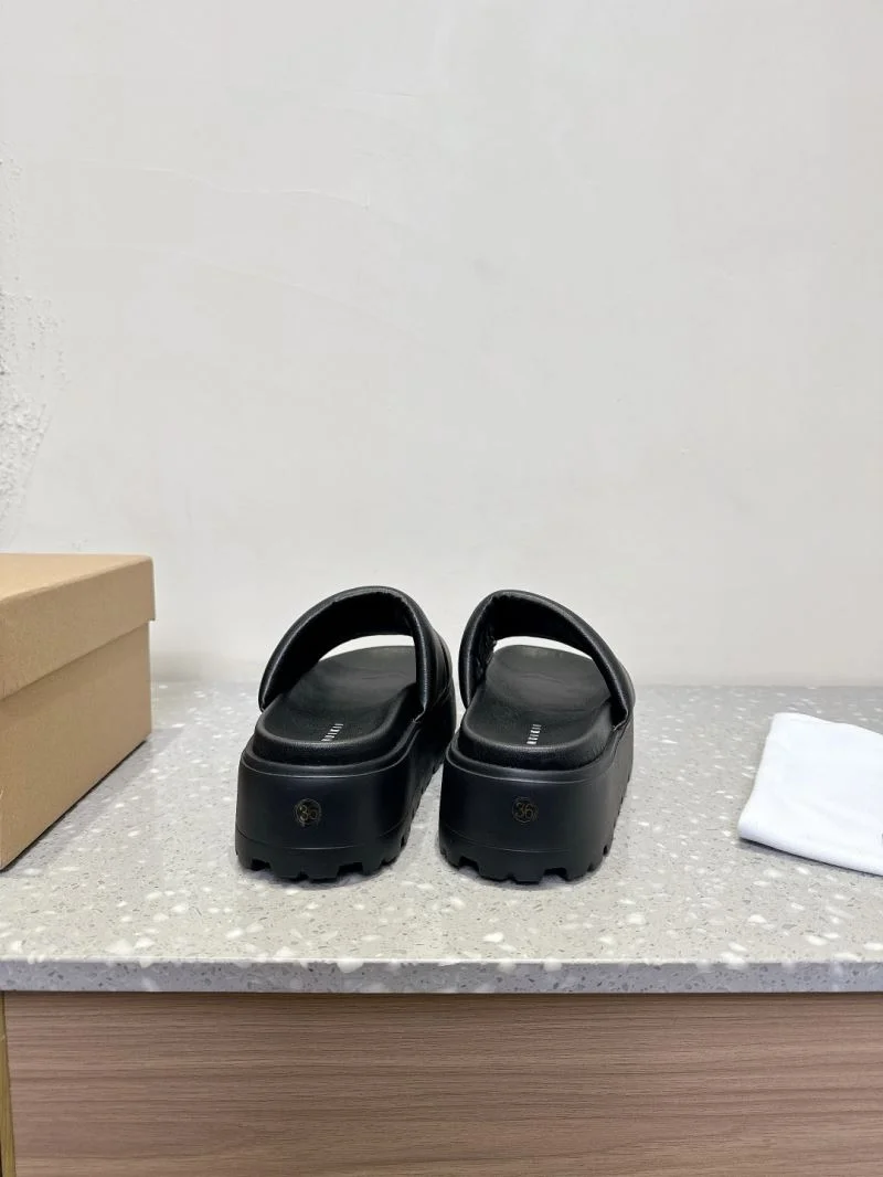 OEM Inuikii Sandals
