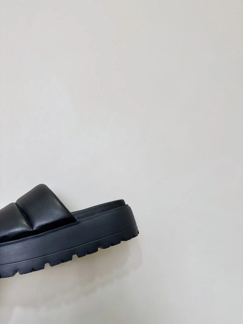 OEM Inuikii Sandals