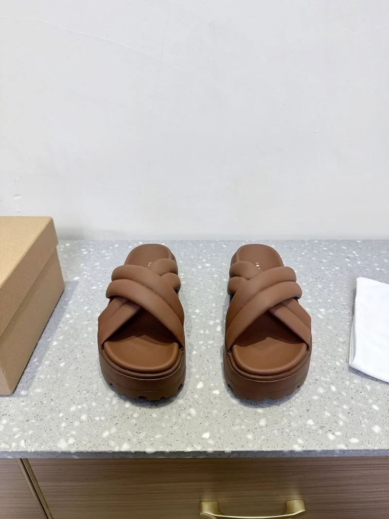 Inuikii Sandals