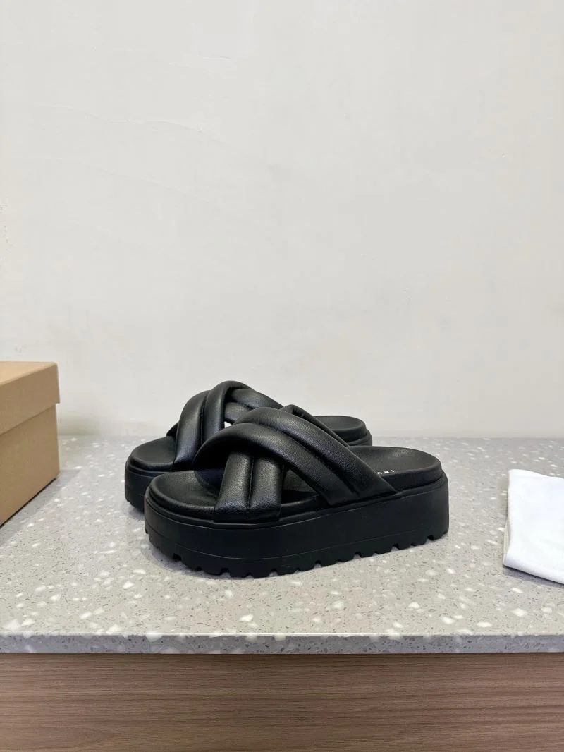 OEM Inuikii Sandals