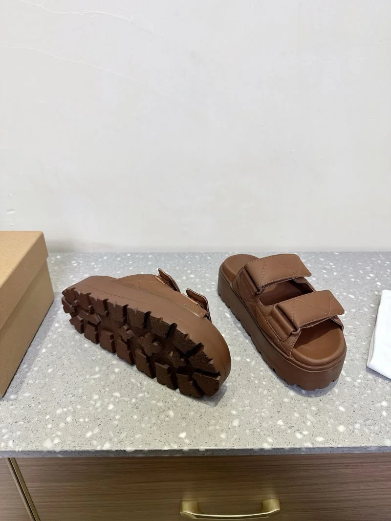 Bargain Inuikii Sandals