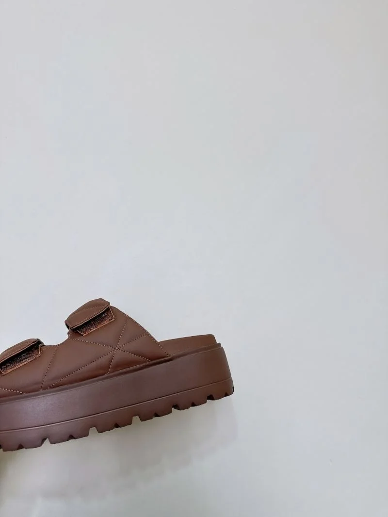 Bargain Inuikii Sandals