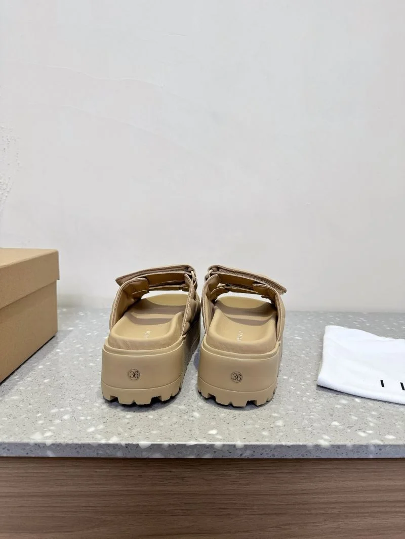 Precise copy Inuikii Sandals