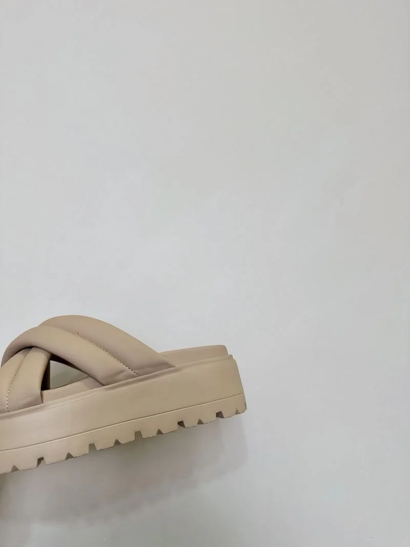 High fidelity Inuikii Sandals
