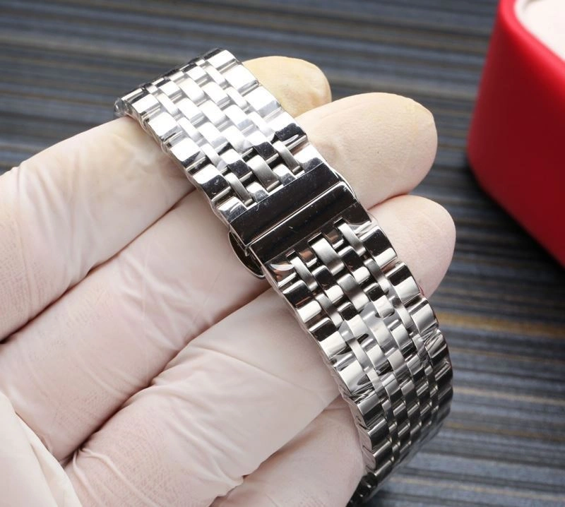 Indistinguishable JAEGER-LECOULTRE Watches