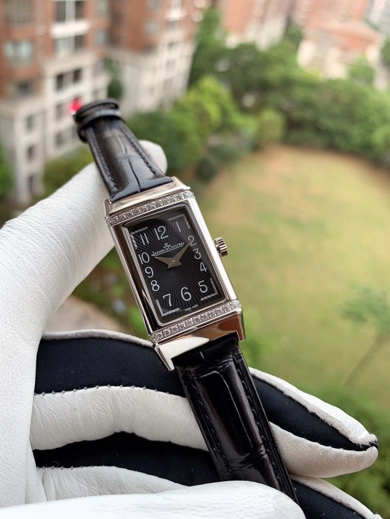 Indistinguishable JAEGER-LECOULTRE Watches