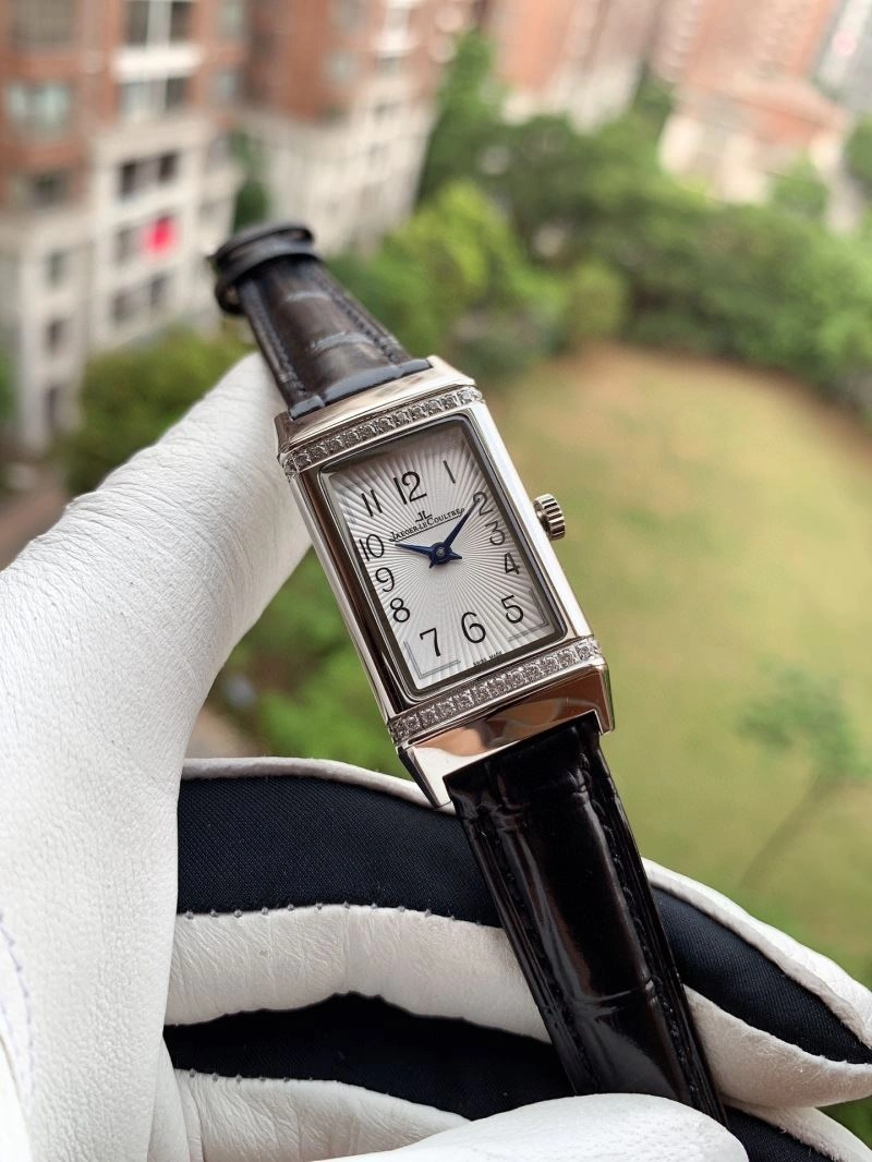 Indistinguishable JAEGER-LECOULTRE Watches