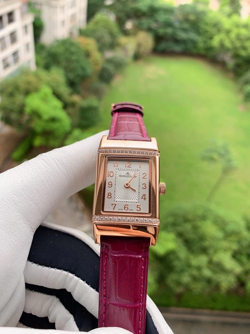Indistinguishable JAEGER-LECOULTRE Watches