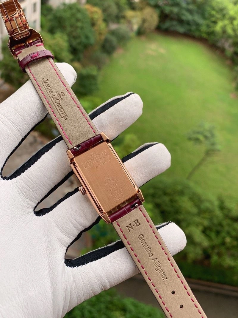 Indistinguishable JAEGER-LECOULTRE Watches