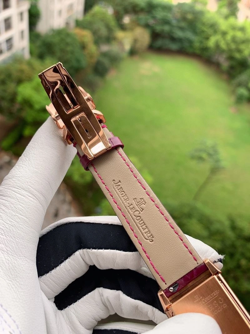 Indistinguishable JAEGER-LECOULTRE Watches