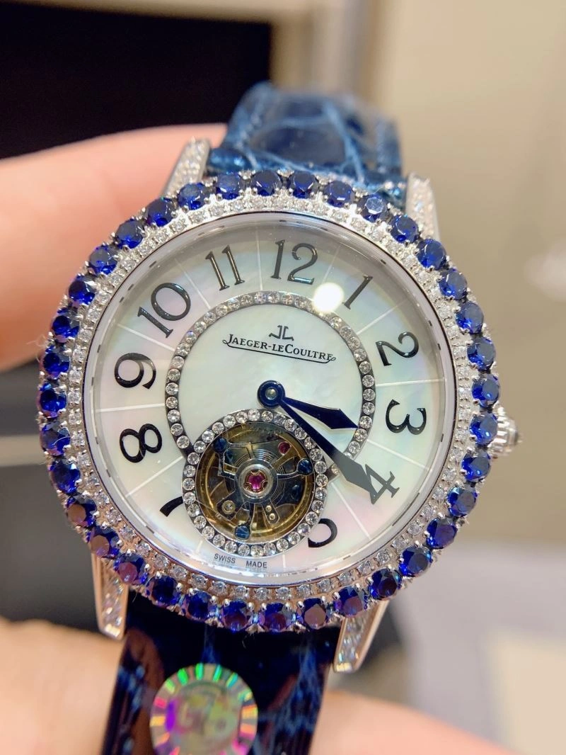 Indistinguishable JAEGER-LECOULTRE Watches